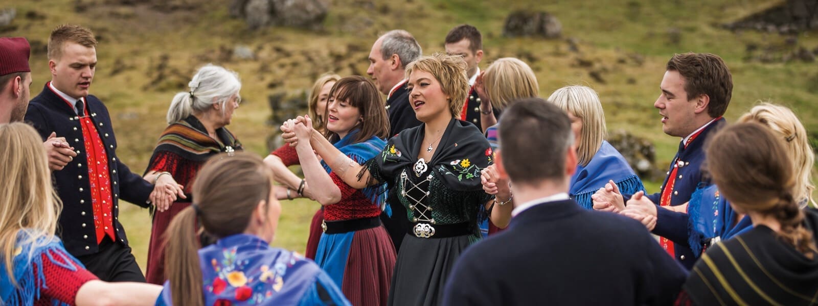 The Faroese Chain Dance - Visit Torshavn